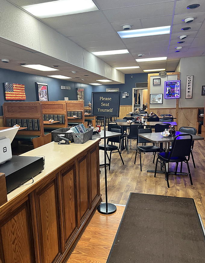 Joey's corner location in historic downtown Ridgway makes it the perfect spot to watch the world wake up while you tackle that Eggs Benedict.