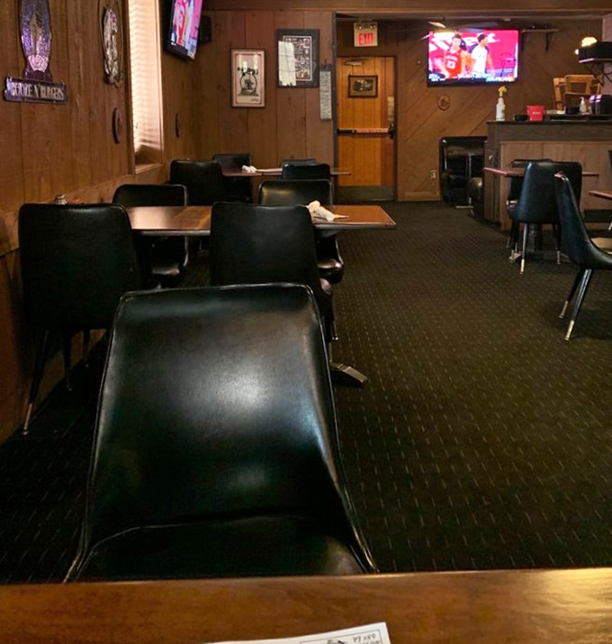 The dining room offers comfortable booth seating and wood-paneled walls&mdash;unpretentious surroundings that let the food remain the star of the show.