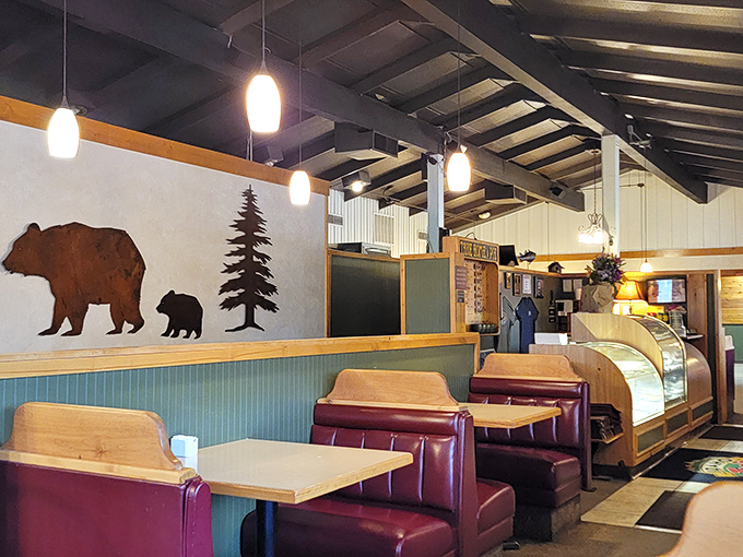 Idaho-themed d&eacute;cor that manages to be charming rather than kitschy &ndash; like the state itself, understated but memorable.