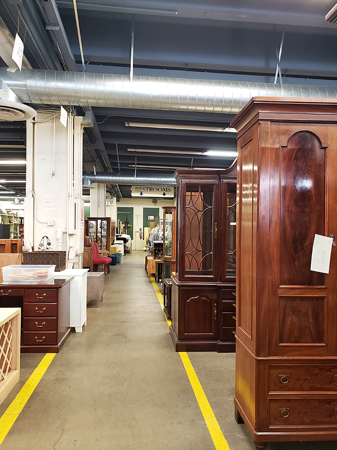 The yellow-lined path leads through furniture history&mdash;like a museum where everything has a price tag instead of a "Do Not Touch" sign.