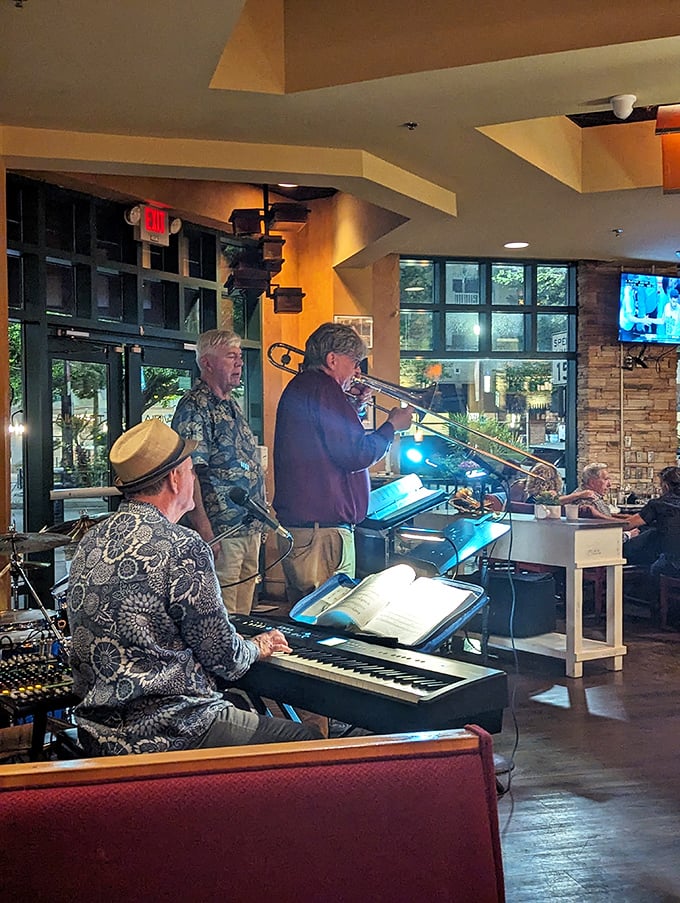 Live jazz adds sophisticated background music to dinner&mdash;because shopping works up an appetite best satisfied with live trombone accompaniment.