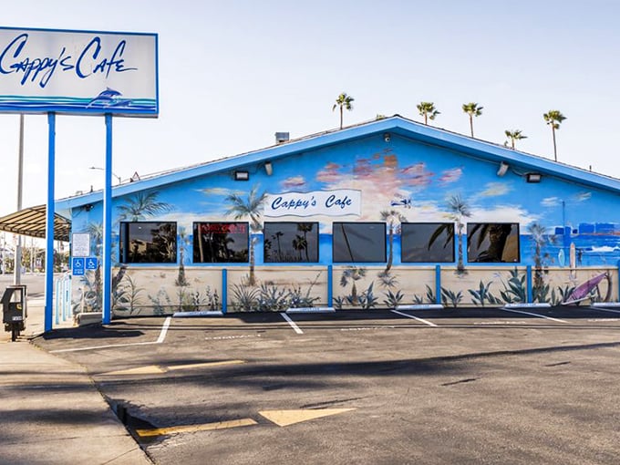 The beach-inspired mural wrapping Cappy's exterior reminds you that great breakfast and coastal living go hand in hand in Newport Beach.