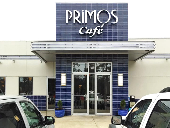 The outdoor seating area offers a front-row view to Mississippi life passing by, perfect for people-watching between bites.