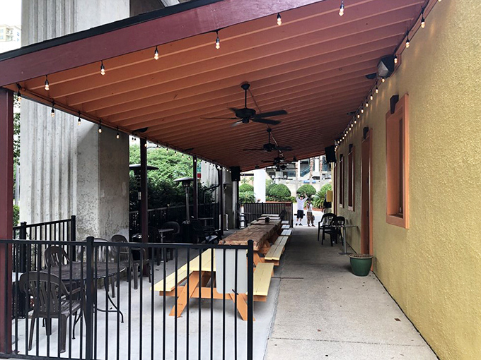 The covered patio offers al fresco dining without the Florida sun trying to cook you as thoroughly as the meat inside.