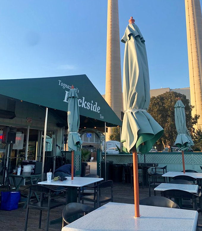 Evening dining with a view of fishing boats &ndash; your dinner's previous address. That's not just ambiance, that's a guarantee of freshness.