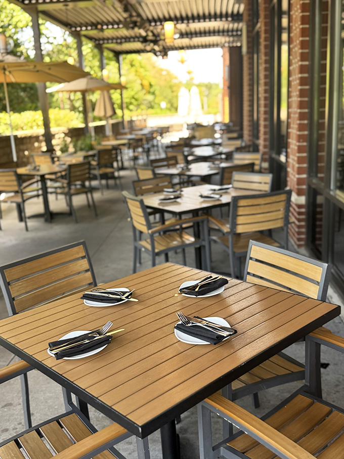 Al fresco dining that doesn't feel like an afterthought. Virginia sunshine, gentle breezes, and tables set for memories in the making.