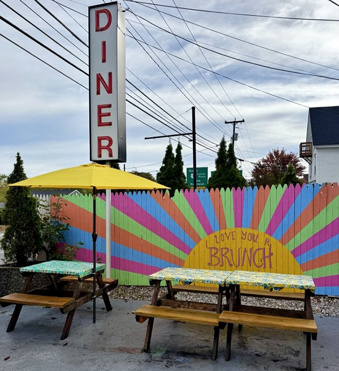 "I Love You a Brunch" isn't just cute wordplay&mdash;it's the Brunswick Diner's colorful outdoor philosophy that makes waiting for a table actually enjoyable.