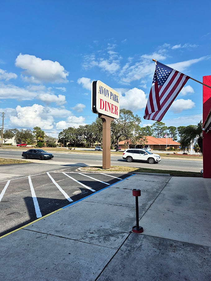 Under that impossibly blue Florida sky, the diner stands ready to rescue hungry travelers from the perils of chain restaurant mediocrity.