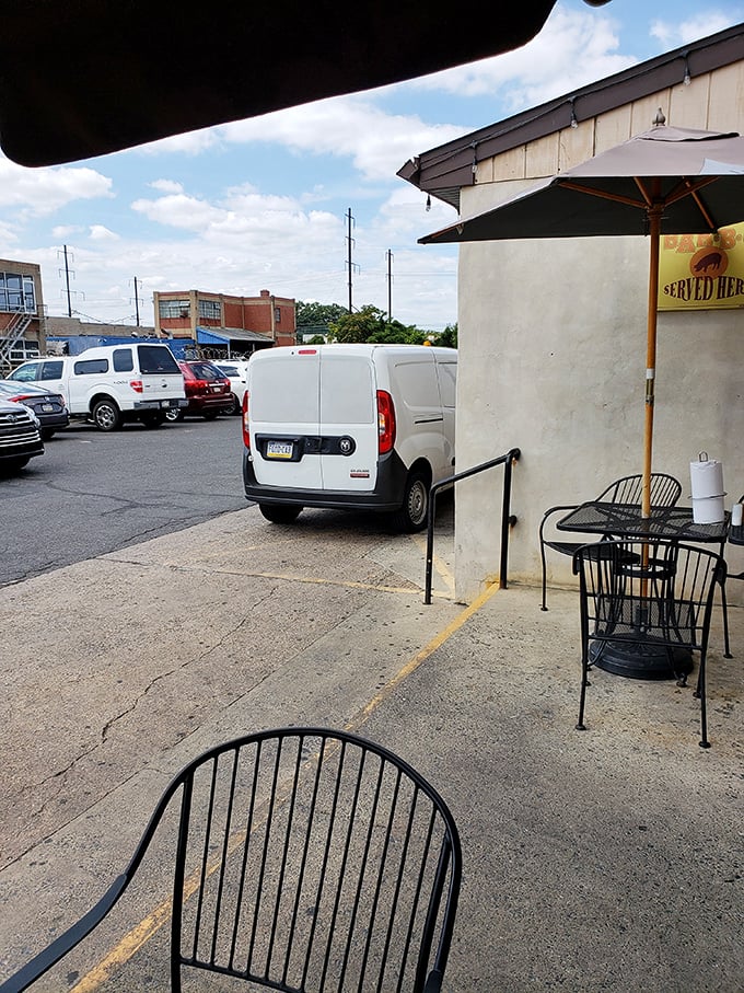The parking area might not look like much, but it's the gateway to flavor country &ndash; where smoke signals promise delicious things ahead.