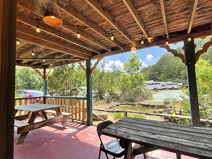 Outdoor seating that invites you to take your time, watch the clouds roll by, and contemplate ordering seconds. Or thirds.