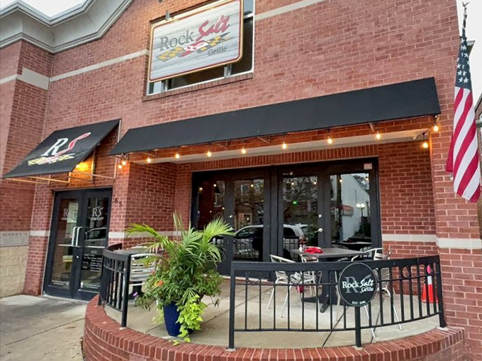 The outdoor patio&mdash;where fresh air and fresh seafood create the perfect Maryland dining equation. 