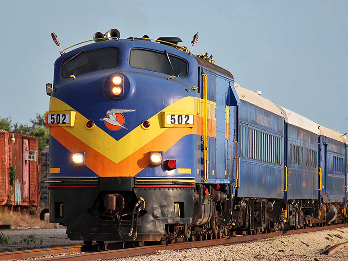 The perfect marriage of power and precision, this locomotive's front view resembles a friendly face eager to show you real Florida.