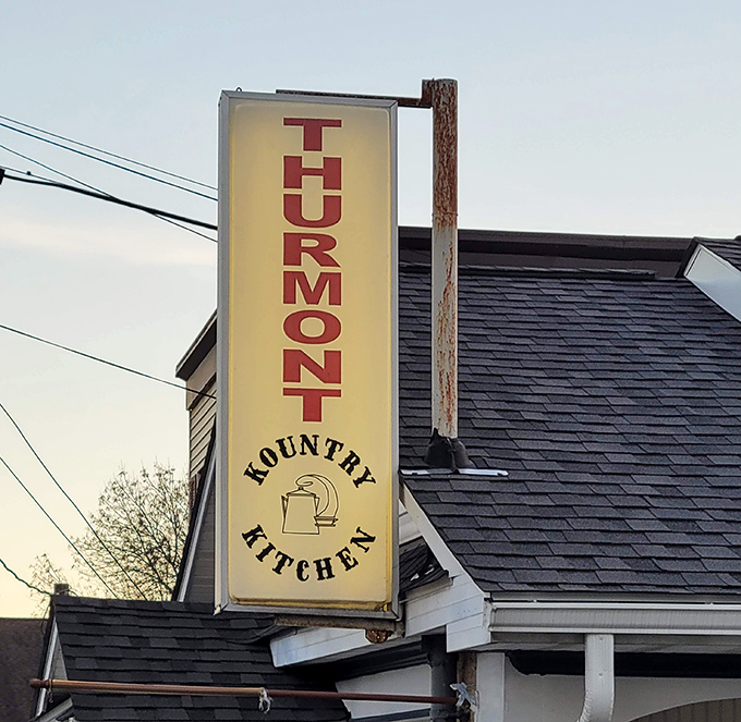 The vertical sign stands as a beacon to hungry travelers, like a lighthouse guiding ships to safe harbor&mdash;if ships were looking for excellent country cooking.