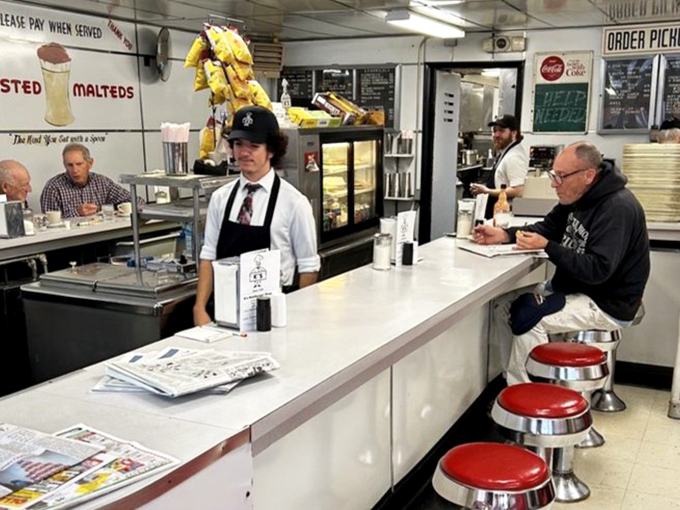 Behind every great burger joint are dedicated folks who understand that creating perfect cheeseburgers is both art and honest work.