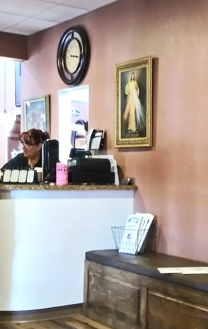 Warm smiles and welcoming service await at Micha&rsquo;s Restaurant, a Tucson favorite known for comfort, kindness, and delicious homemade dishes.