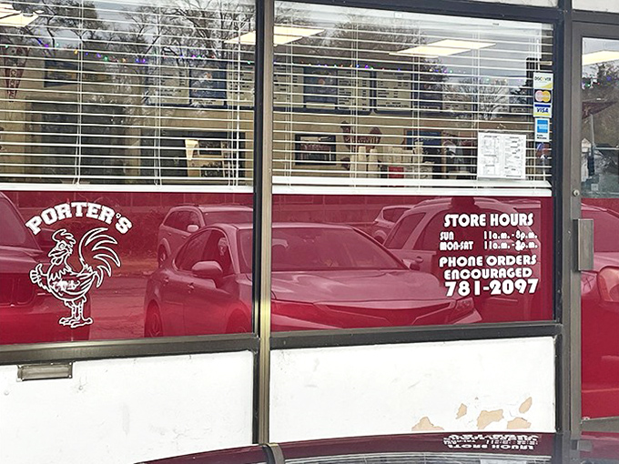 The rooster knows what's up. Porter's iconic window signage tells you everything you need to know&mdash;they're serious about chicken and proud of it.