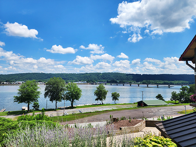 The breathtaking Susquehanna River view that pairs perfectly with smoked meats&mdash;nature's digestif after a satisfying meal.