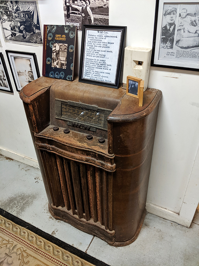 A vintage Philco radio that once broadcast news of the infamous duo to a nation simultaneously horrified and fascinated by their exploits.