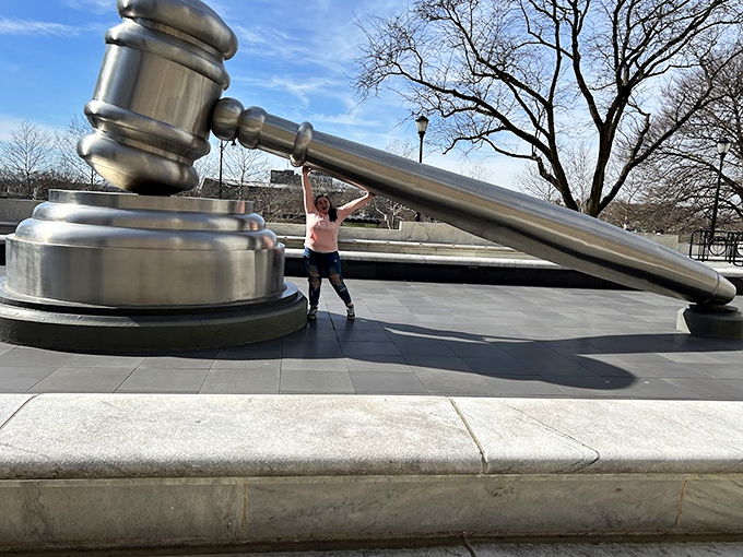 Visitors can't resist striking a pose with this judicial giant. It's the ultimate "look, I'm holding up justice!" photo op in downtown Columbus.
