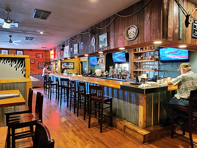 The well-stocked bar proves Squealers understands that great barbecue deserves proper liquid accompaniment &ndash; from beer to bourbon and beyond.