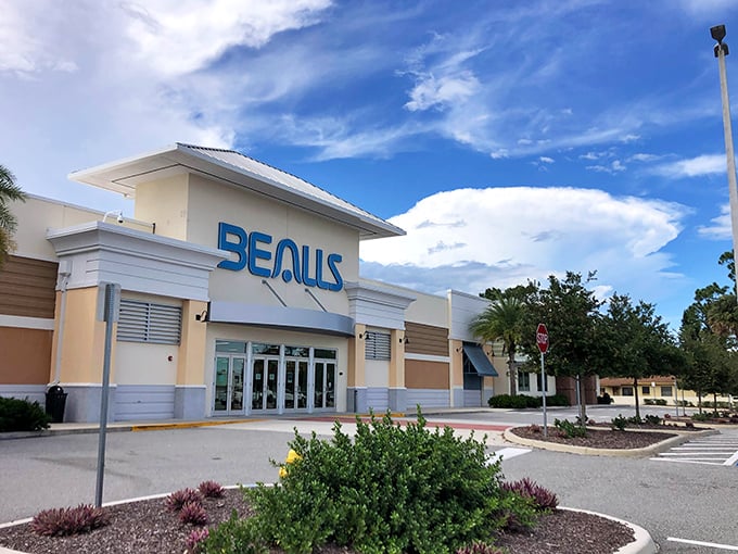 Bealls department store provides Florida-appropriate fashion without big-city prices&mdash;because retirement wardrobes should include both comfort and style.