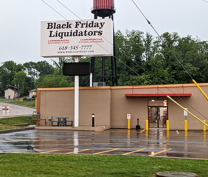 Even neighboring businesses exist in the bottle's shadow, their signs competing for attention with the ultimate "you are here" marker in American roadside culture.