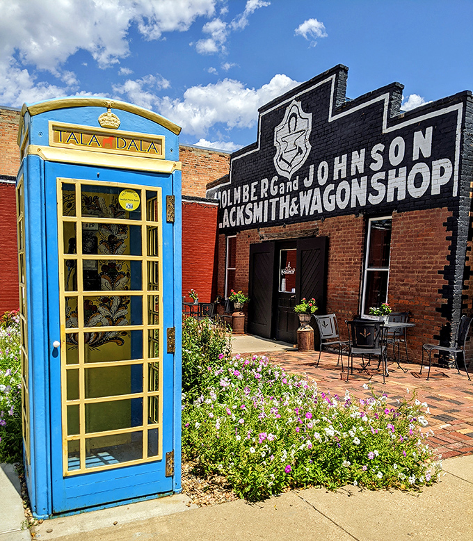 A Swedish phone booth meets American blacksmith shop&mdash;Lindsborg's quirky juxtapositions are what make this town an unexpected delight.
