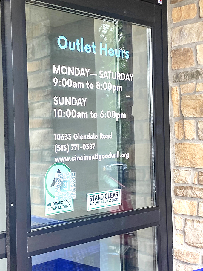 The hours of operation&mdash;sacred information for planning your next bargain expedition. Mark your calendars accordingly!