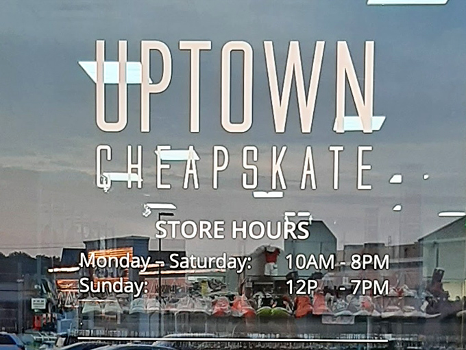 The golden rule of treasure hunting: know when the gates open. These hours are your roadmap to retail therapy on a budget.