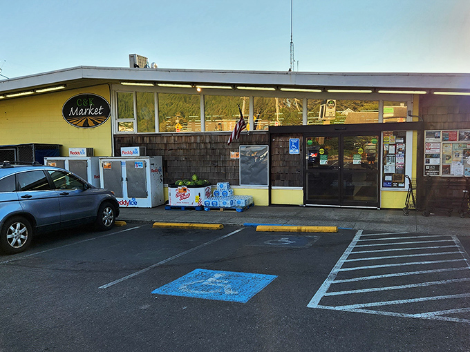 This unassuming market holds the secret ingredients to perfect beach picnics, proving paradise sometimes hides behind humble storefronts.