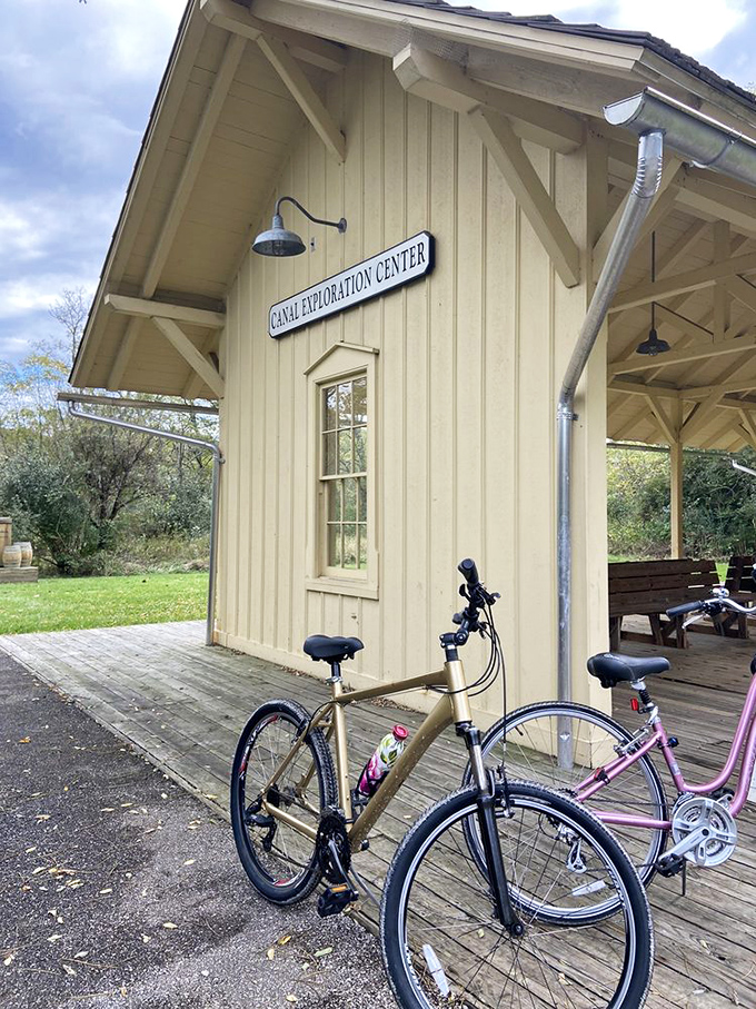 Where bicycles meet train travel in perfect harmony. The Canal Exploration Center offers a two-wheeled intermission for your rail adventure.