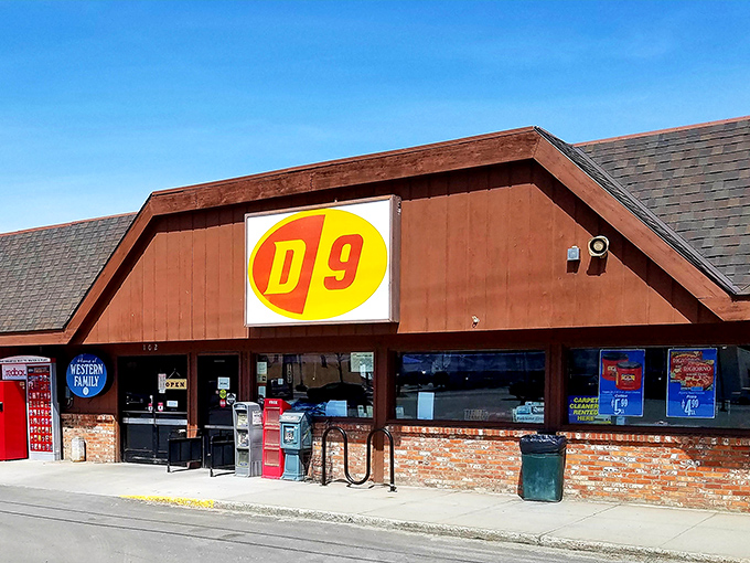 The local D9 Grocery proves small towns still have everything you need&mdash;where cashiers know your name and shopping is never a stressful experience.