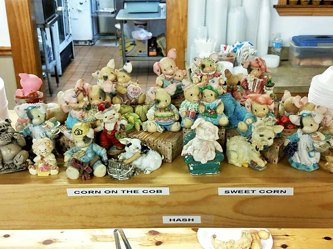 The quirky collection of pig figurines guarding the buffet line might be the most adorable sentinels in the barbecue world. Even they know what's good.