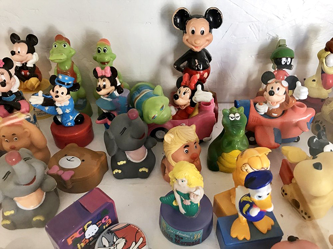 Mickey and friends moonlighting as office supplies. These Disney-themed sharpeners prove that even cartoon royalty isn't above a little pencil-pointing duty.