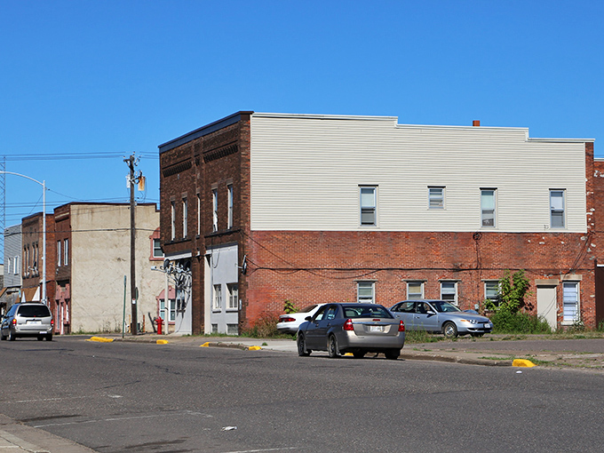Downtown's mix of historic buildings tells the story of a community that rebuilt after the devastating 1905 fire, proving that Ladysmith knows a thing or two about resilience.