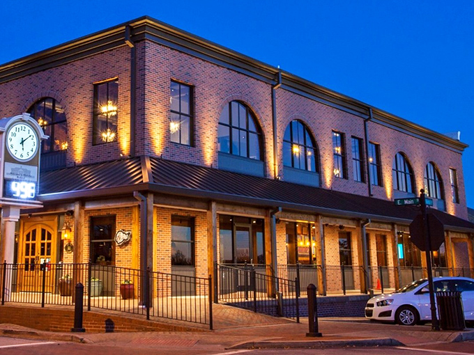 From this angle, Bare Bones looks exactly like what it is: your next favorite restaurant hiding in plain sight.