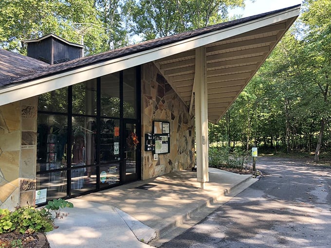 The park's welcoming visitor center &ndash; where adventures begin and souvenirs end up. First stop: information, last stop: memories.