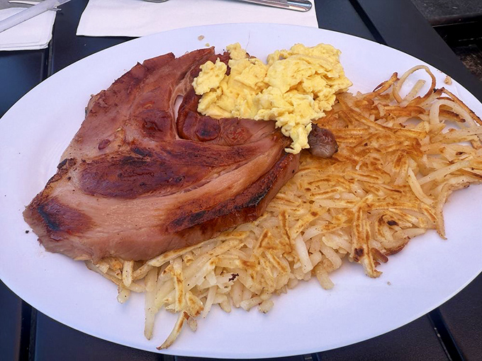 The ham and eggs combo isn't complicated, but that's the point&mdash;it's breakfast perfection that doesn't need to show off to impress.