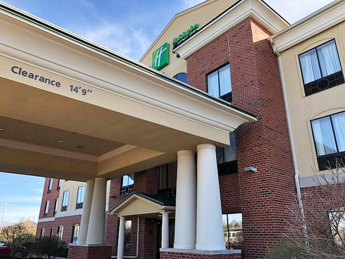 Even budget-conscious travelers find comfortable accommodations in Tipp City, where convenience meets small-town hospitality without metropolitan price tags.