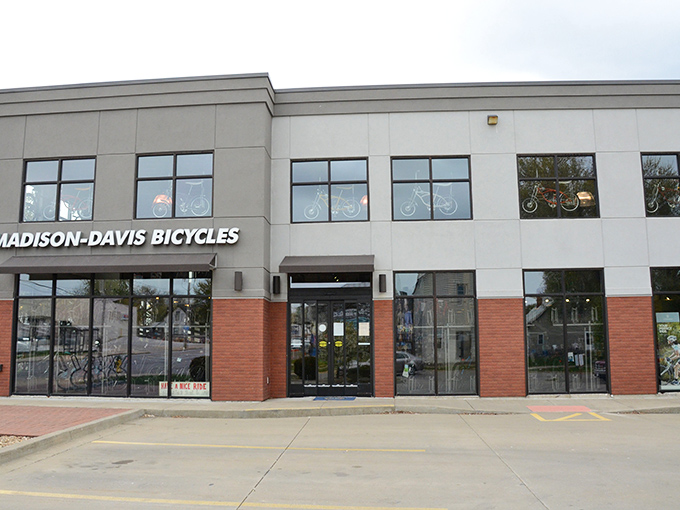 Madison & Davis Bicycles offers two-wheeled freedom machines for exploring Quincy's charming streets at the perfect pace&mdash;just fast enough for a breeze.