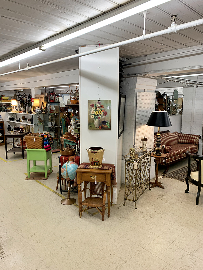 Every booth creates its own little world&mdash;mid-century modern meets Victorian elegance in this carefully curated corner.
