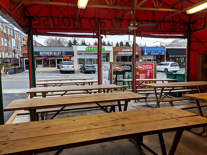 The outdoor seating area with its picnic tables stands ready for the messiest, most delicious meals you'll ever have. Crab feasts and fresh air&mdash;a perfect combination.