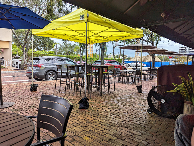 The outdoor seating area&mdash;where Florida's gentle breezes make alfresco dining possible when the rest of the country is shoveling snow.