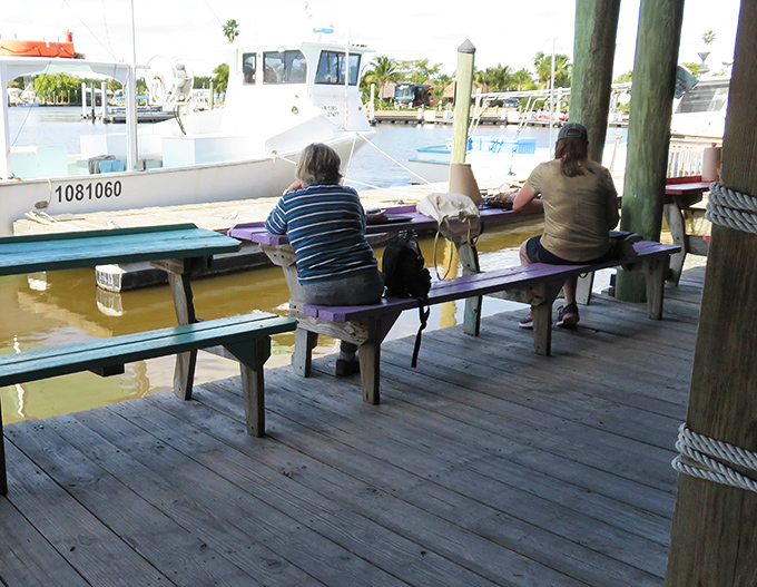 Waterfront dining where the view competes with the food for your attention, and everybody wins.
