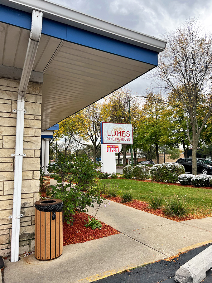 The approach to breakfast nirvana &ndash; neatly landscaped and welcoming, like the culinary equivalent of a neighbor's warm smile.