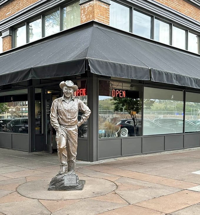 The corner entrance with its presidential neighbor offers a quintessential Rapid City welcome&mdash;where history and hunger satisfaction converge on the same sidewalk.