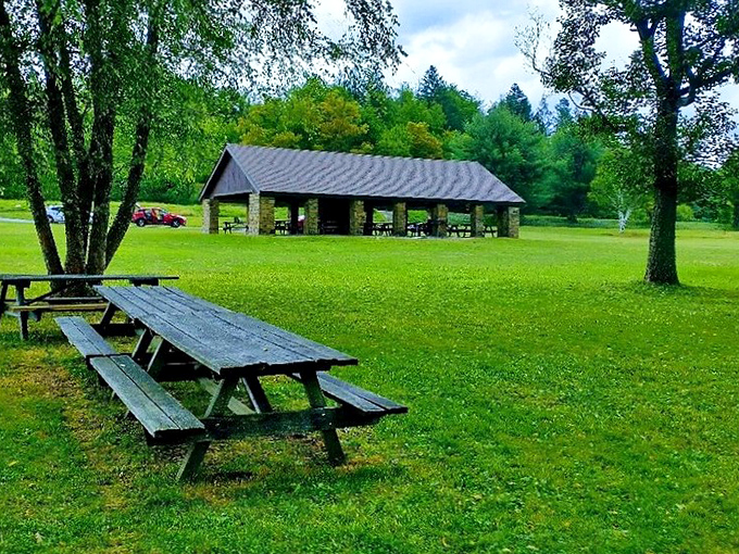 The pavilion&mdash;Pennsylvania's answer to the Mediterranean pergola, minus the ouzo but with all the charm.