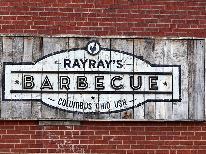The Ray Ray's sign says it all&mdash;no frills, no gimmicks, just serious barbecue in the heart of Columbus, Ohio.