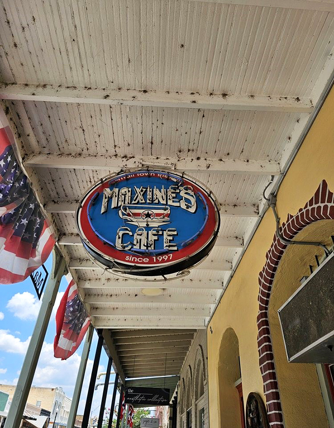 The sign that's guided hungry travelers since 1997. Like a Texas North Star, it promises comfort food that lives up to the journey.