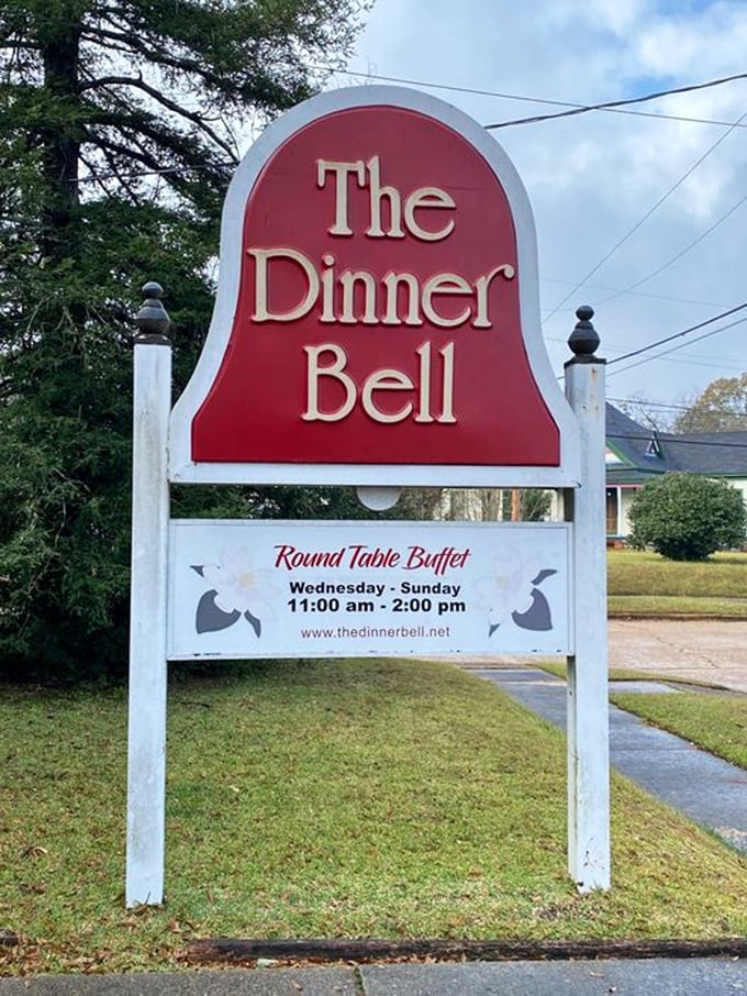 The sign says it all: "Round Table Buffet." Like King Arthur's legendary table, but instead of knights, you'll find fried chicken and buttermilk pie.